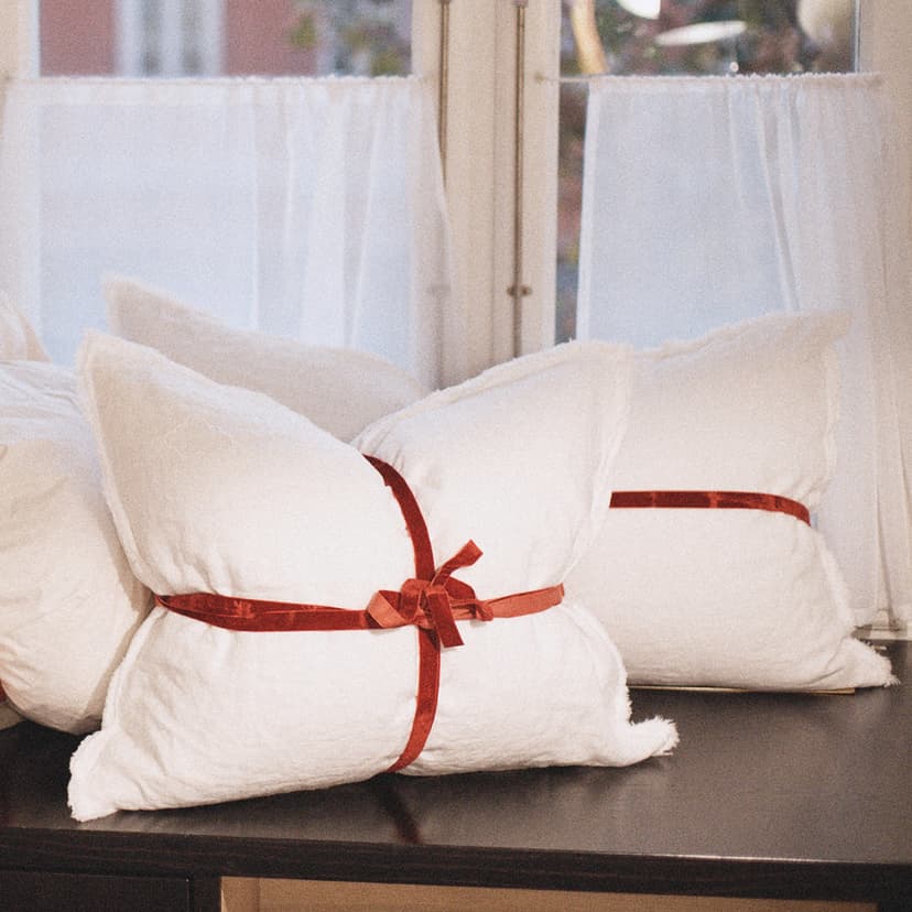 The internet's fluffiest duvets. Happy Fluffy Cloud - cozy bedding ...